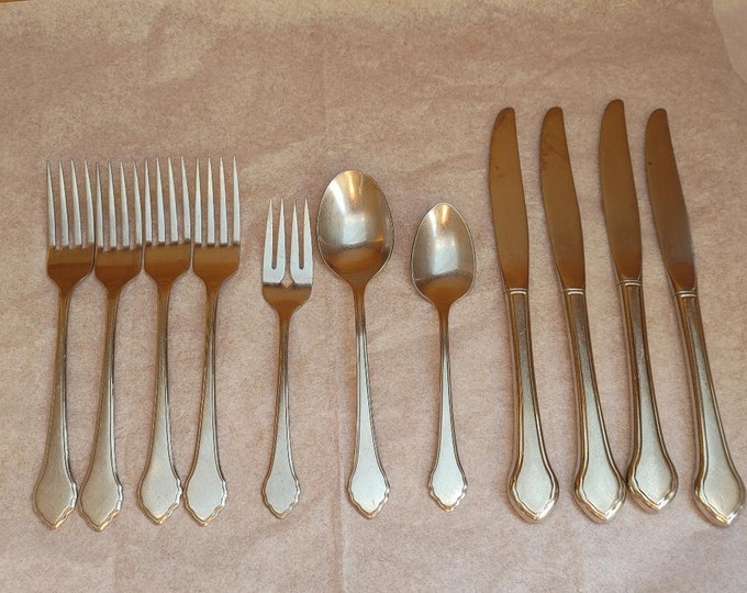 Oneida Silver Stainless Steel Flatware...summer Mist-autumn Glow ...