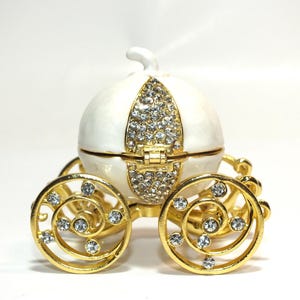 Pumpkin Cinderella Carriage Ring Box Trinket Jewelry Box Moving Wheels ...