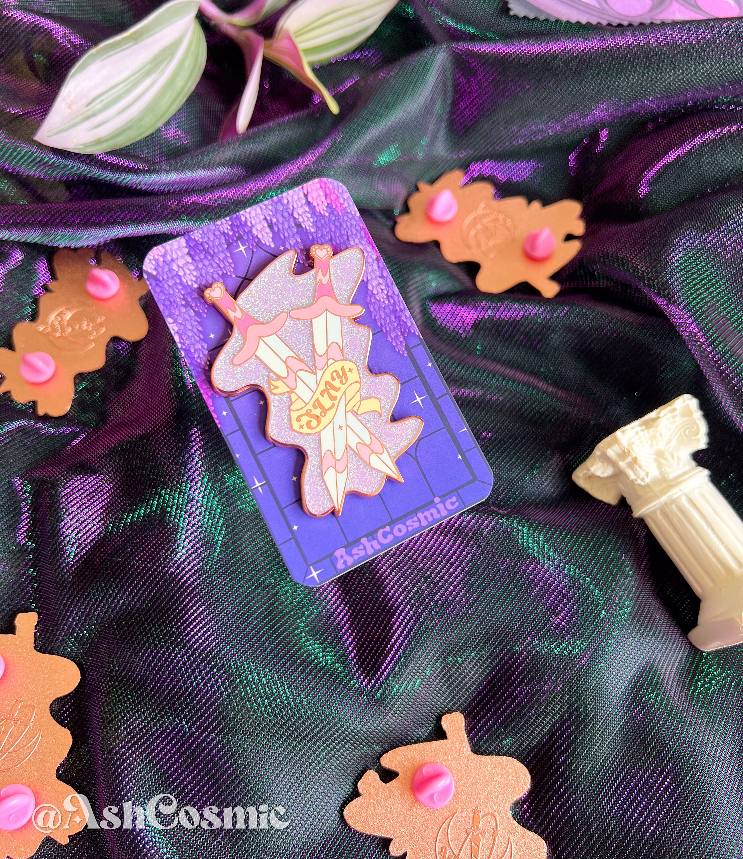 Slay Daggers Rose Gold Glitter Enamel Pin: Fantasy D&D Badge - Etsy
