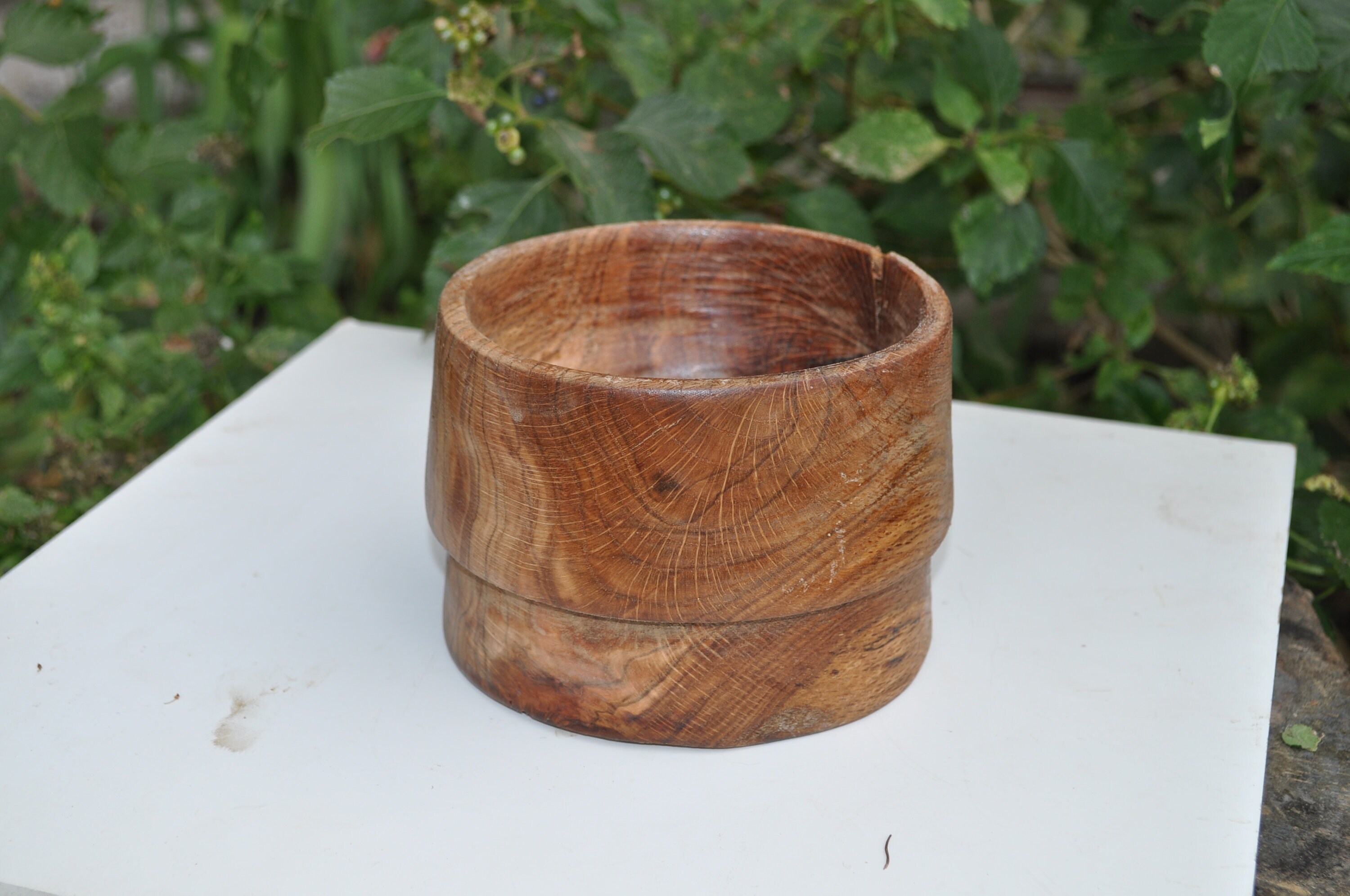 Natural burl OAK Bowls inches 3-5 Round X 3-4 inches High X 3 Inches Deep