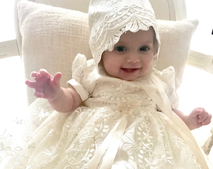 SALE! Stunning White Lace Christening Gown, Baptism, Dedication, 0 - 3 ...