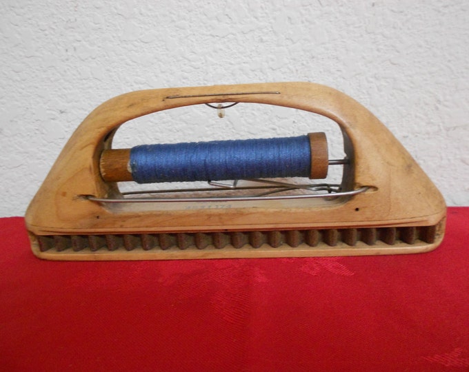 Vintage Fletcher Southern Weaving Tool / Shuttle and Bobbin / Plum Wood ...