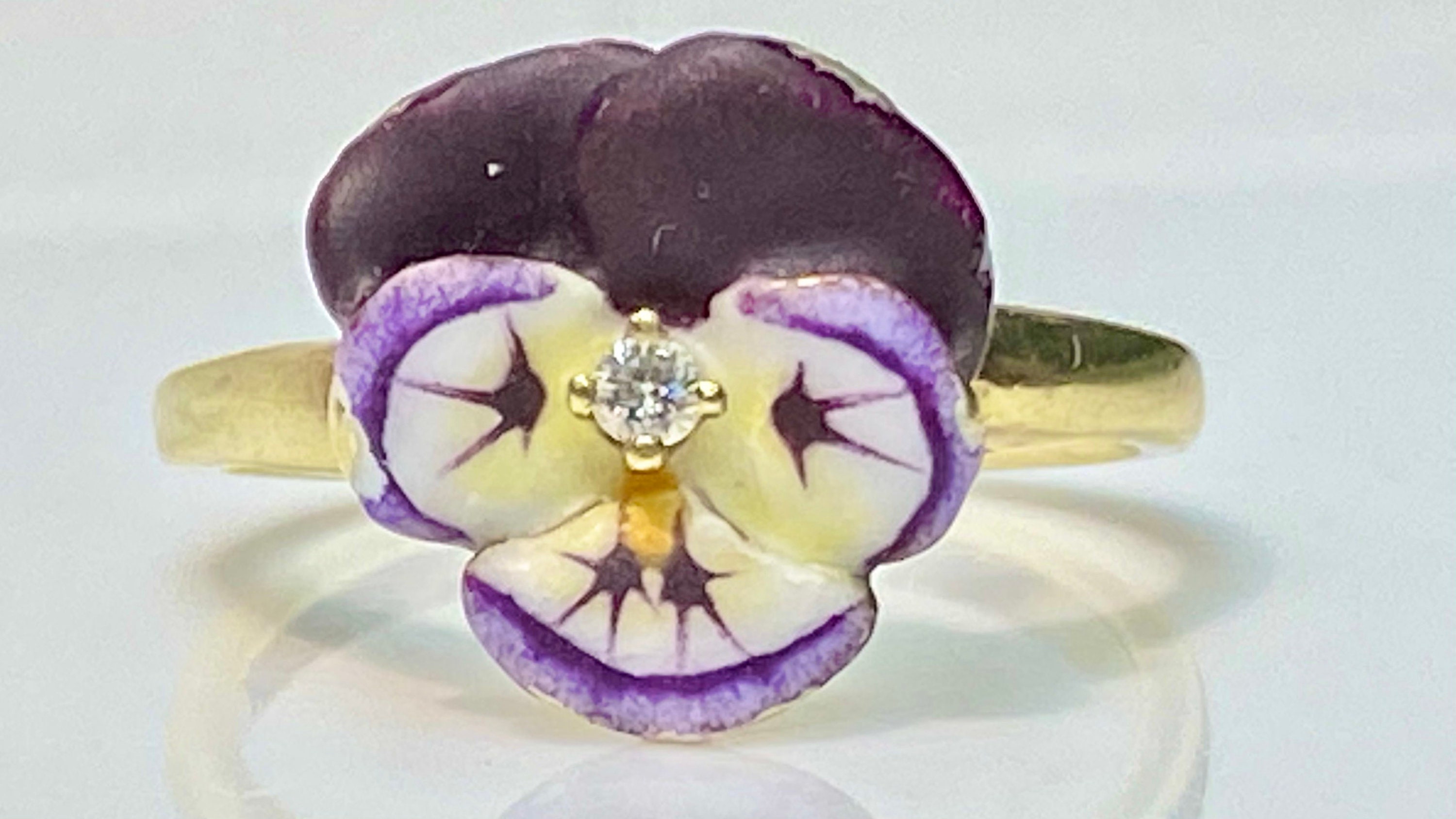 Ceramic Pansy Ring in 14K Yellow Gold With a Brilliant Cut Diamond ...