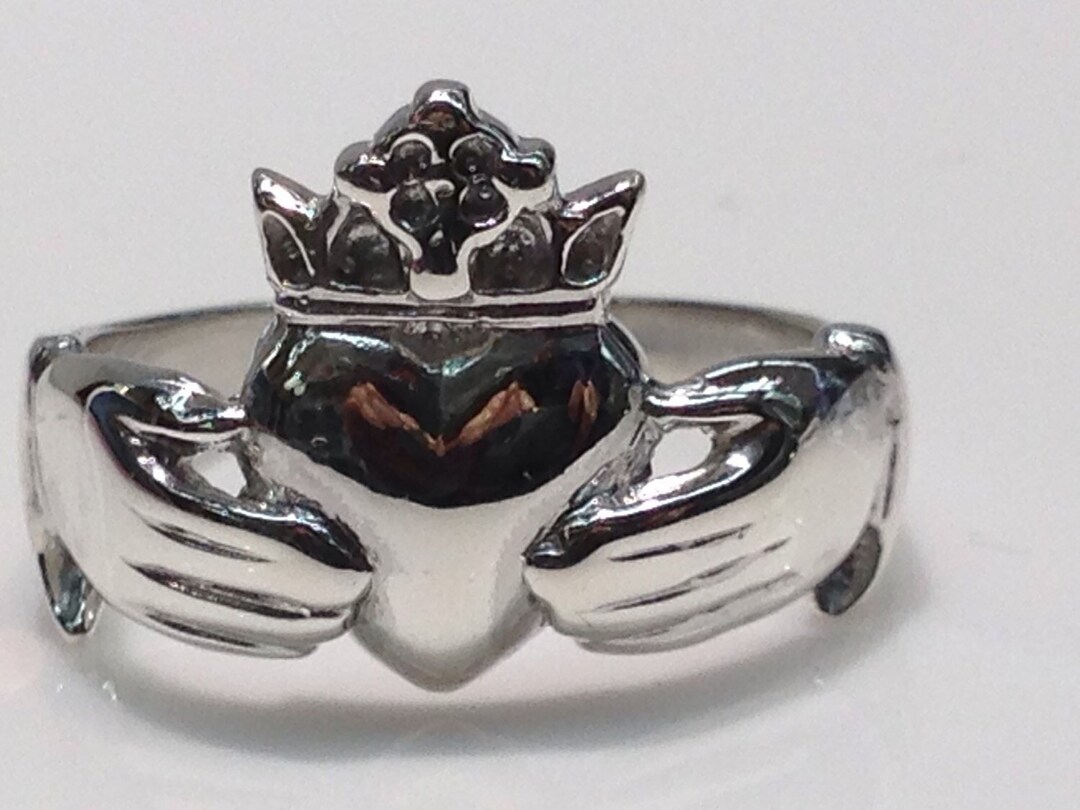 Claddagh Ring Handmade in Sterling Silver - Etsy