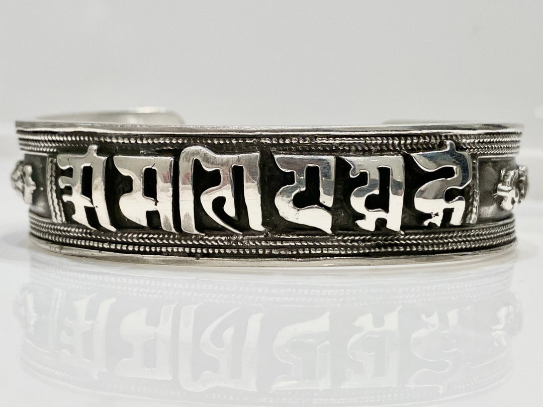 Solid Silver Om Mani Pad Me Hung Handmade Bangle, Om Mani Pad Me Hung ...