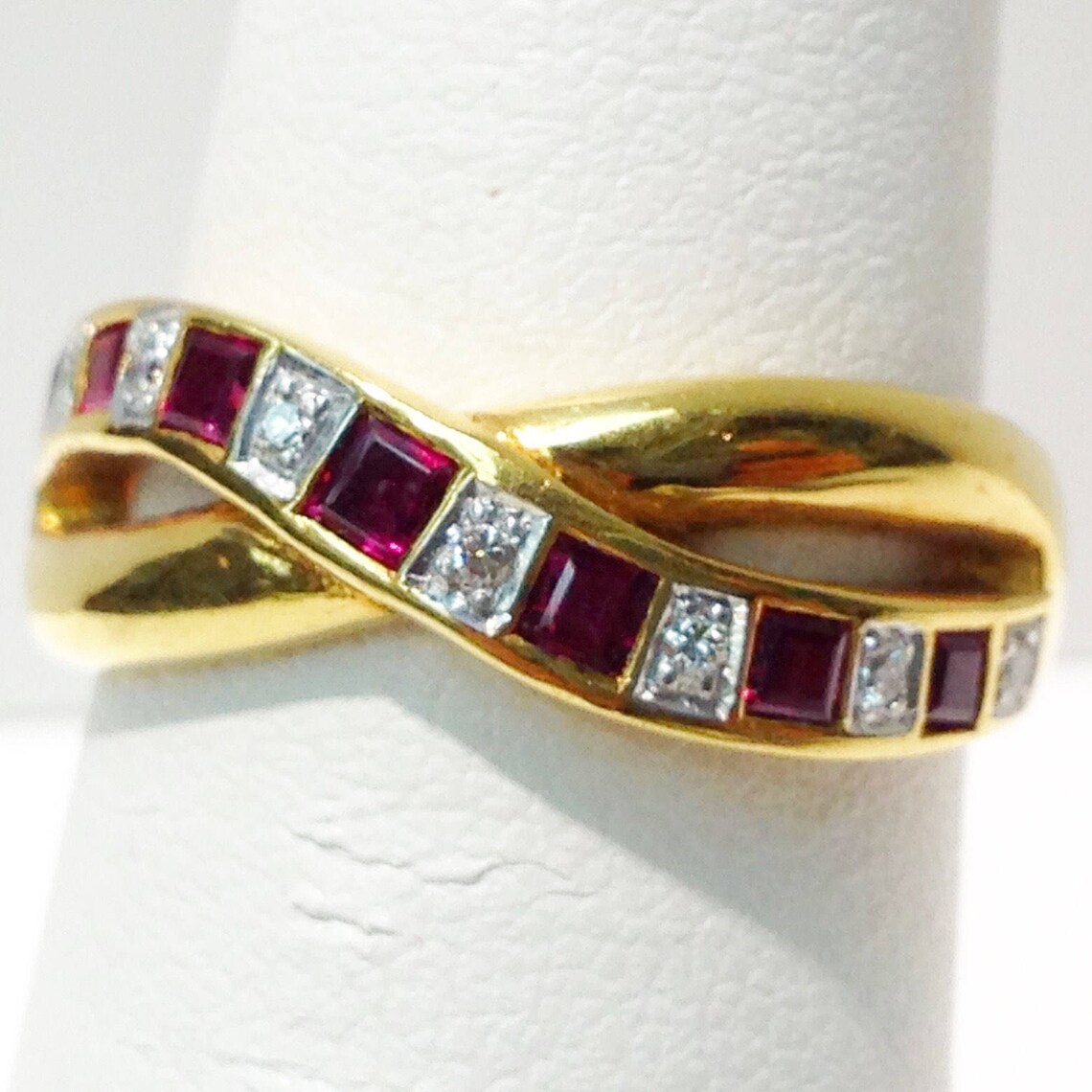 18K Gold Vintage Diamond and Ruby Infinity Ring - Etsy