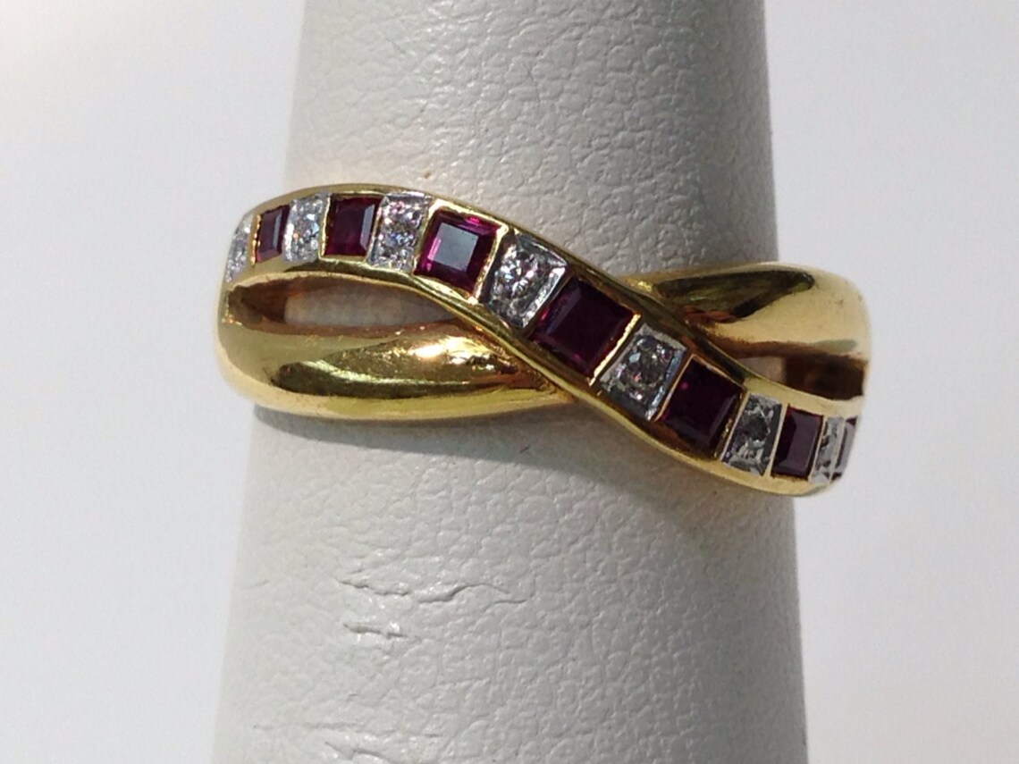 18K Gold Vintage Diamond and Ruby Infinity Ring - Etsy