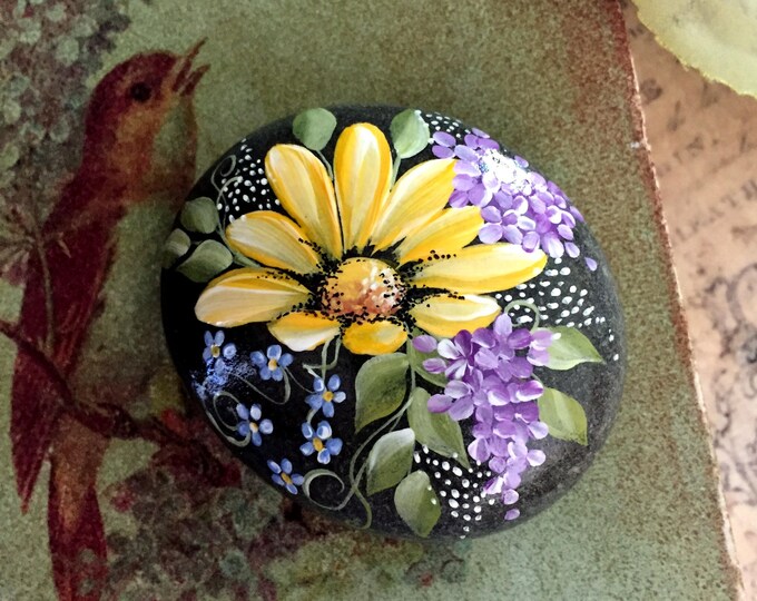 Painted Rock, California Beach Rock , Paperweight, Daisy Rock - Etsy
