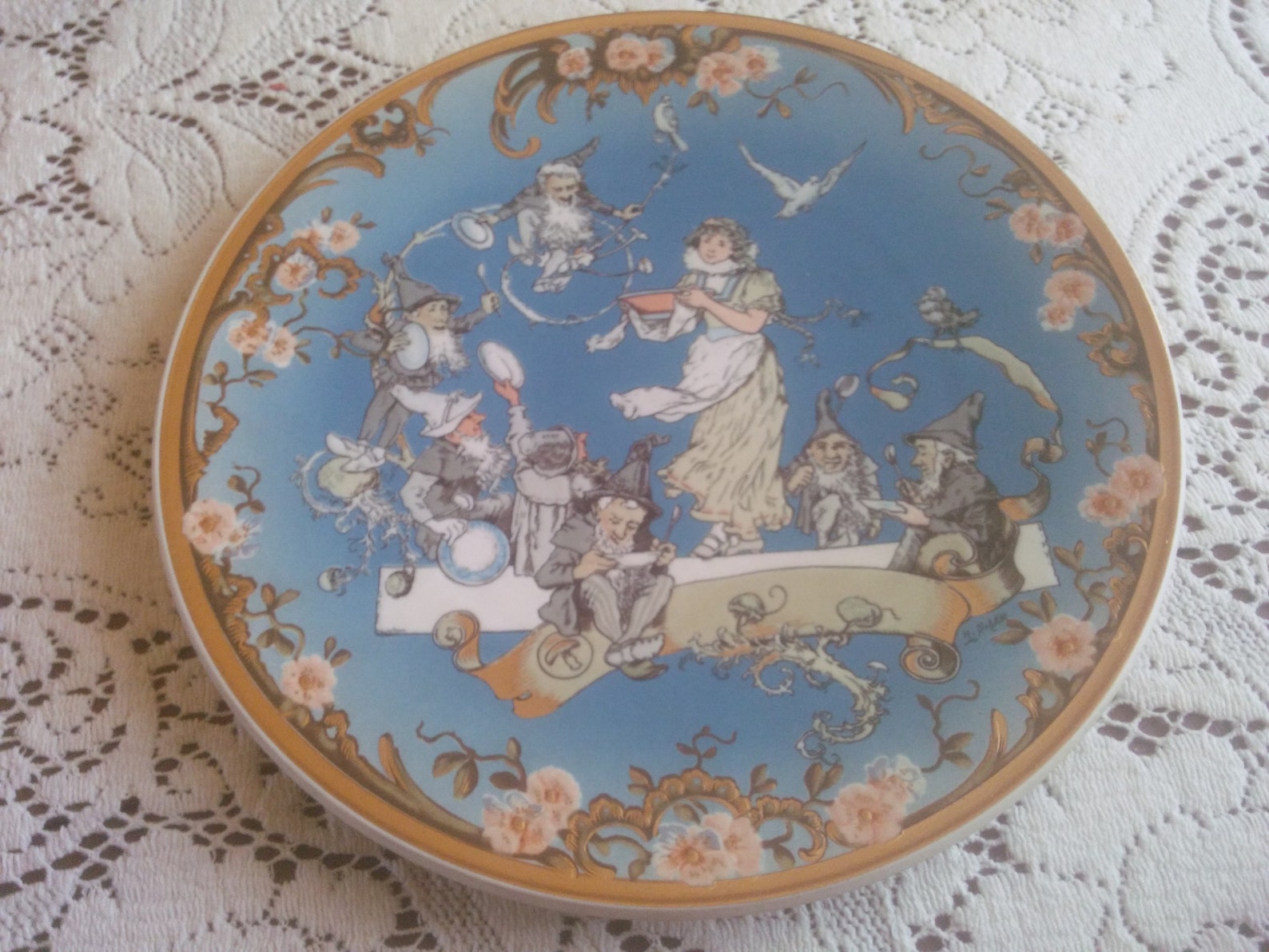 Beautiful Snow White and the Seven Dwarf Plate Large Painted | Etsy