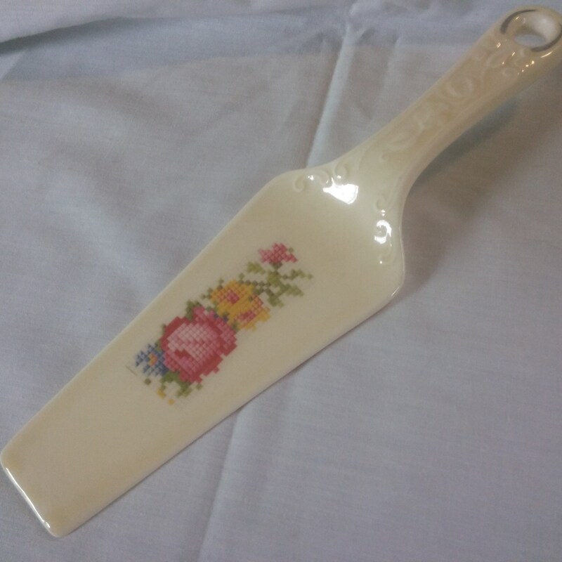 Porcelain Server - Etsy