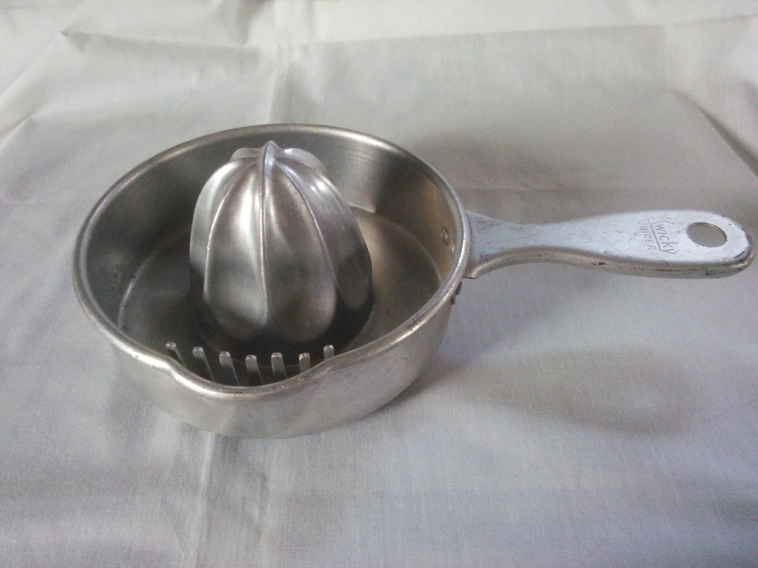 Vintage Metal Reamer Vintage Metal Juicer Reamer Vintage Hand Juicer ...