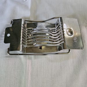 Vintage Metal Egg Slicer Vintage Kitchen Gadget Vintage Kitchen Decor ...