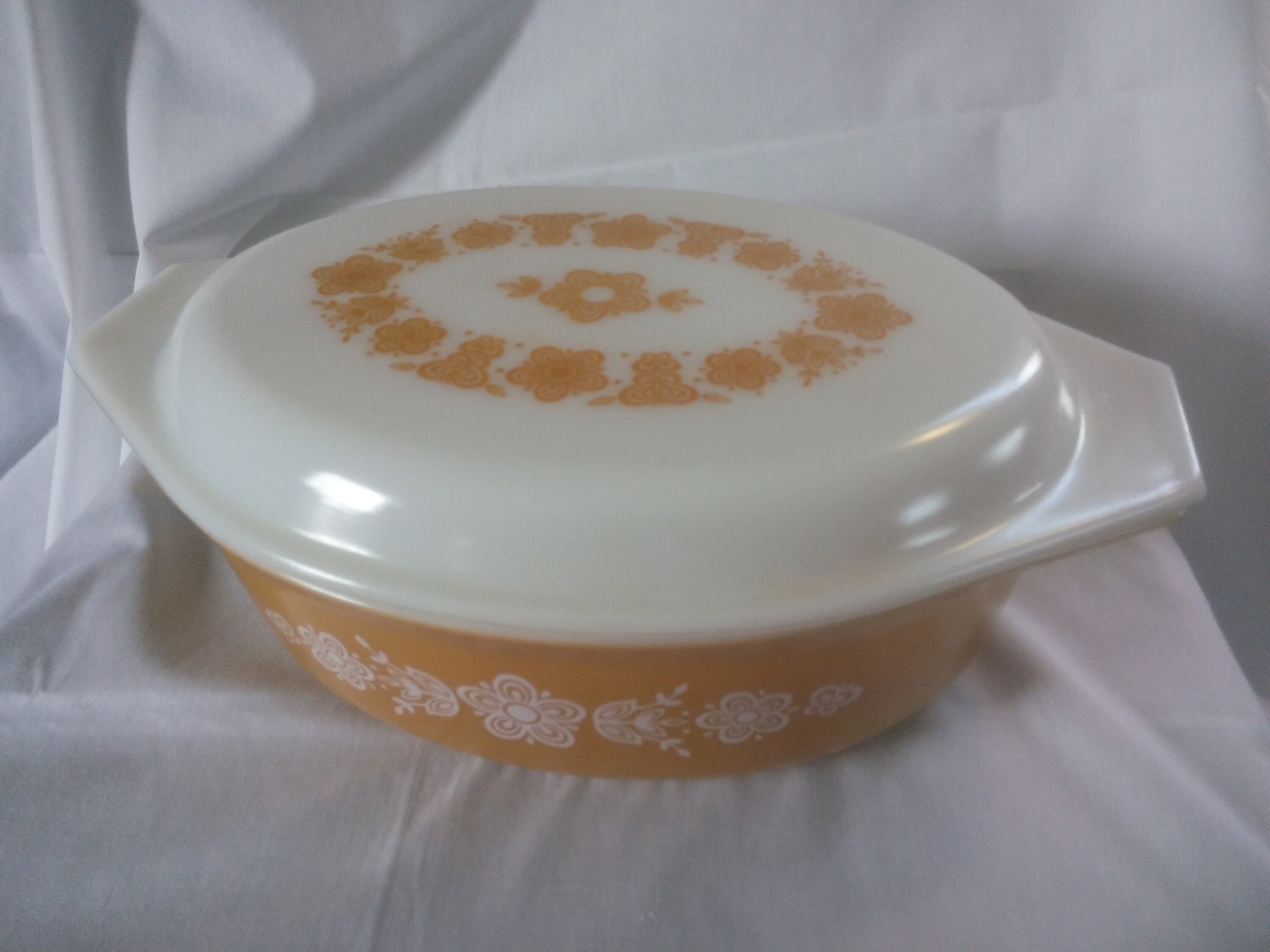 Vintage Pyrex Butterfly Gold Baking Dish Vintage Pyrex | Etsy