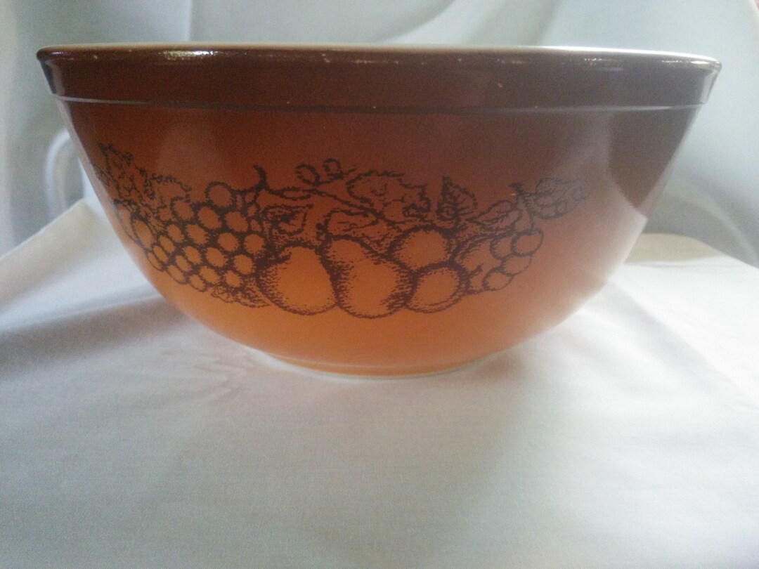 Vintage Pyrex Old Orchard Harvest Brown Fruit Nesting Mixing Bowl ...