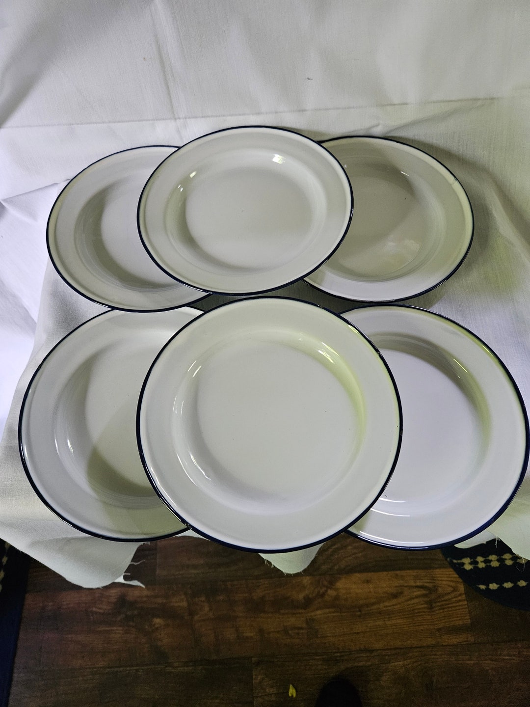 Vintage Enamelware Plates Vintage Farmhouse Kitchen Decor Plates Metal ...
