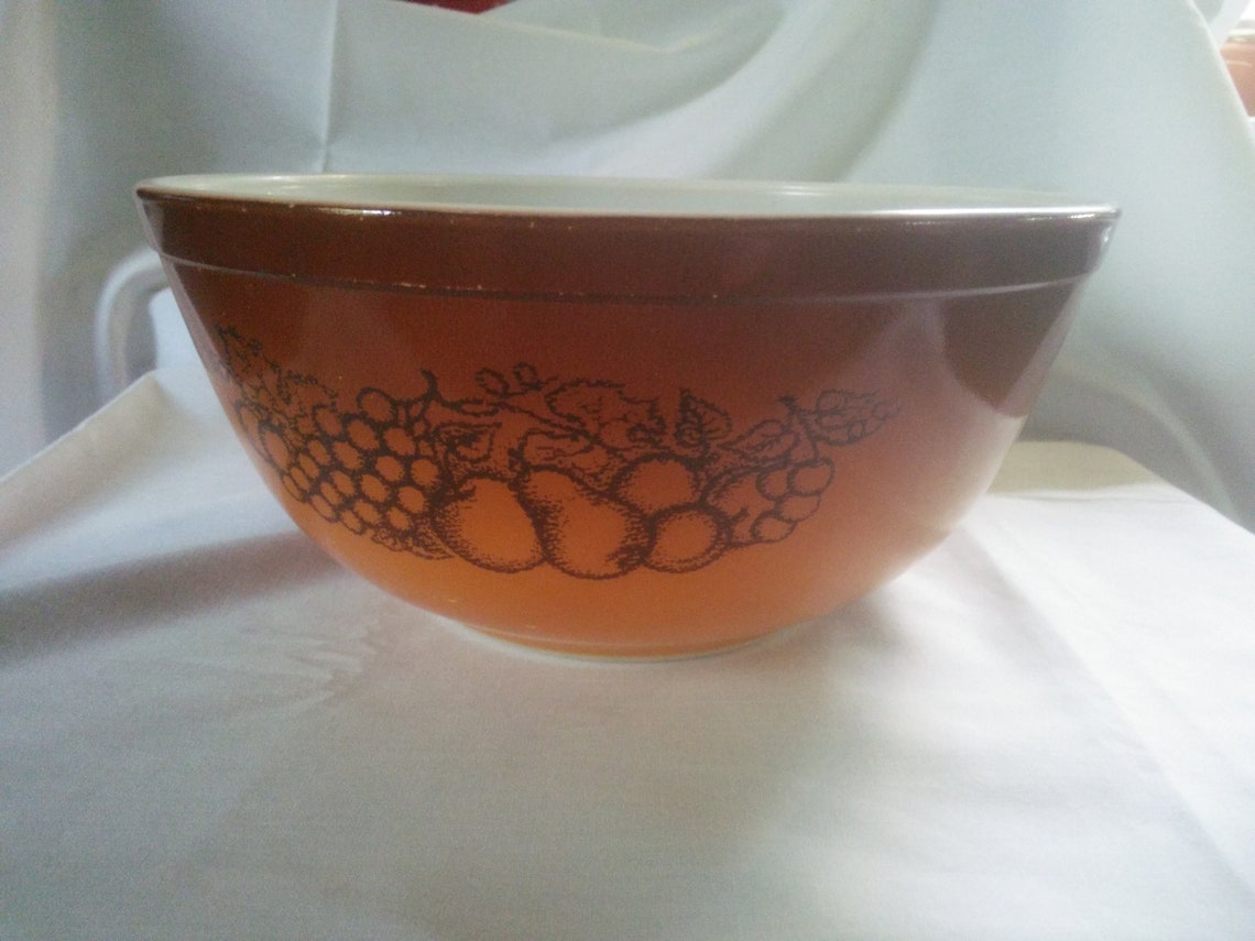 Vintage Pyrex Old Orchard Harvest Brown Fruit Nesting Mixing | Etsy