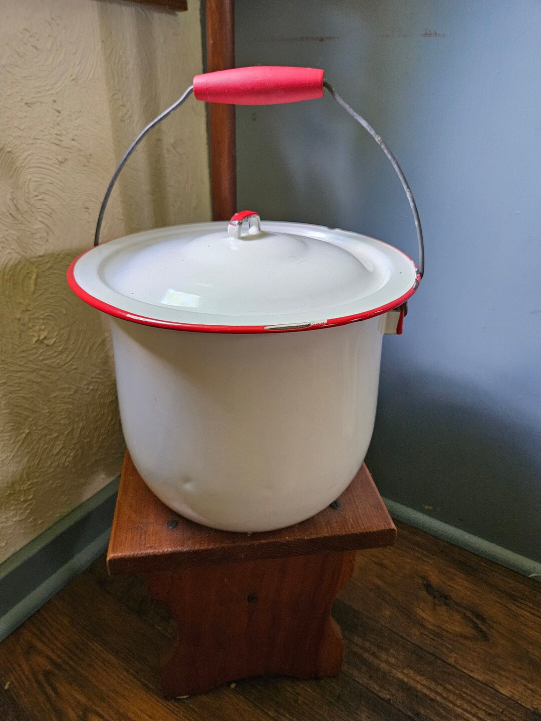 Vintage Chamber Pot - Enamelware Bucket With Wood Handle - Vintage ...