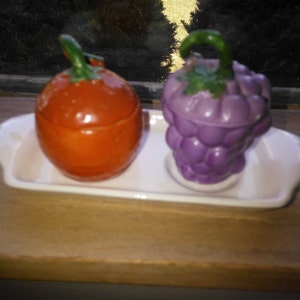 Vintage Five Piece Condiment Set - Lidded Orange and Grape Jars ...