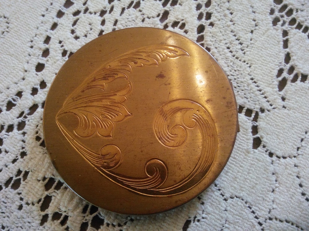 Vintage Gold Tone Compact - Compact - Powder Compact - Round Compact - Etsy