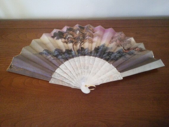 Beautiful Vintage Fan - Asian Fan - Hand Fan - Mid Ce… - Gem