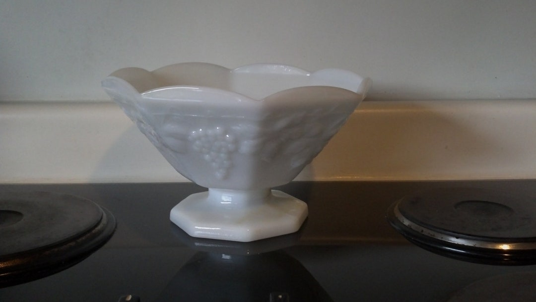 Milk Glass Fruit Bowl Candy Dish White Vintage Era Cottage - Etsy