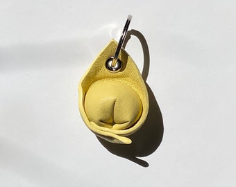 Pasta Keychain Ravioli in Egg Yolk, Leather Pasta Key Ring, Food ...