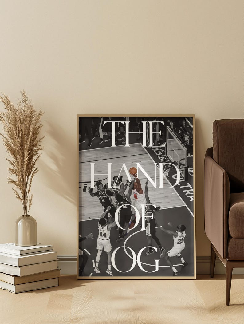 Iconic New York Knicks the Hand of OG Poster | NBA Finals Game 4 Wall ...