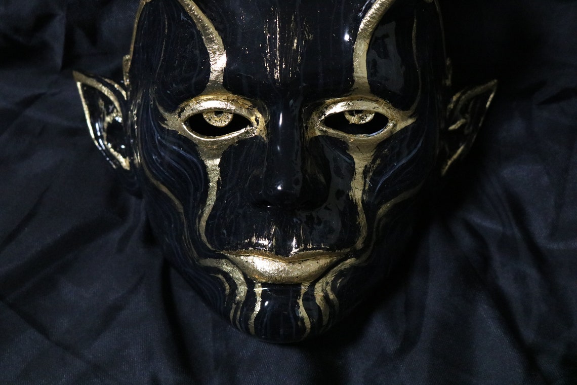 The Gargoyle Prince: Resin Cast Mask, Black Geode Finish - Etsy