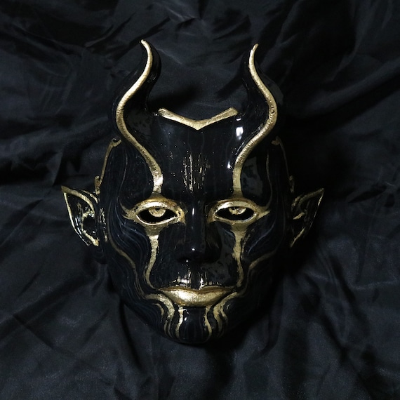 The Gargoyle Prince: Resin Cast Mask Black Geode Finish - Etsy