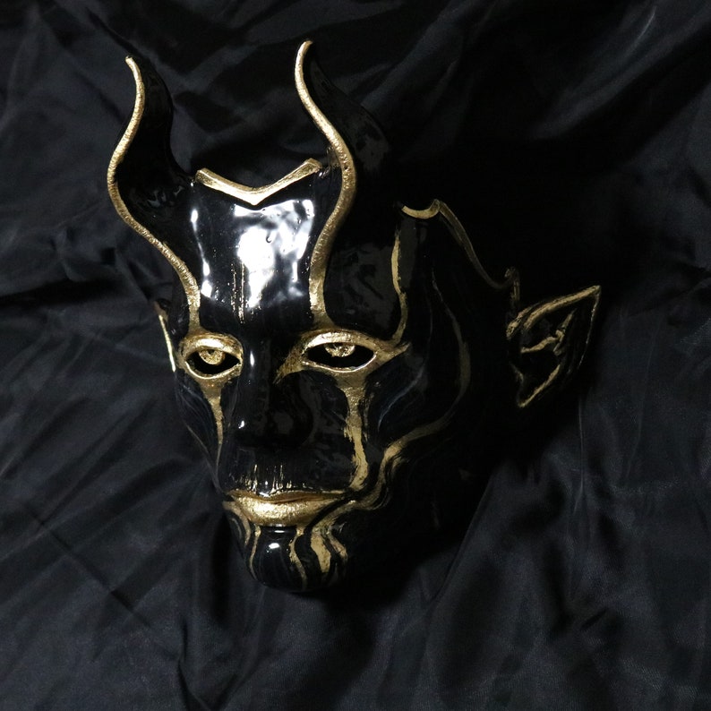 The Gargoyle Prince: Resin Cast Mask, Black Geode Finish - Etsy