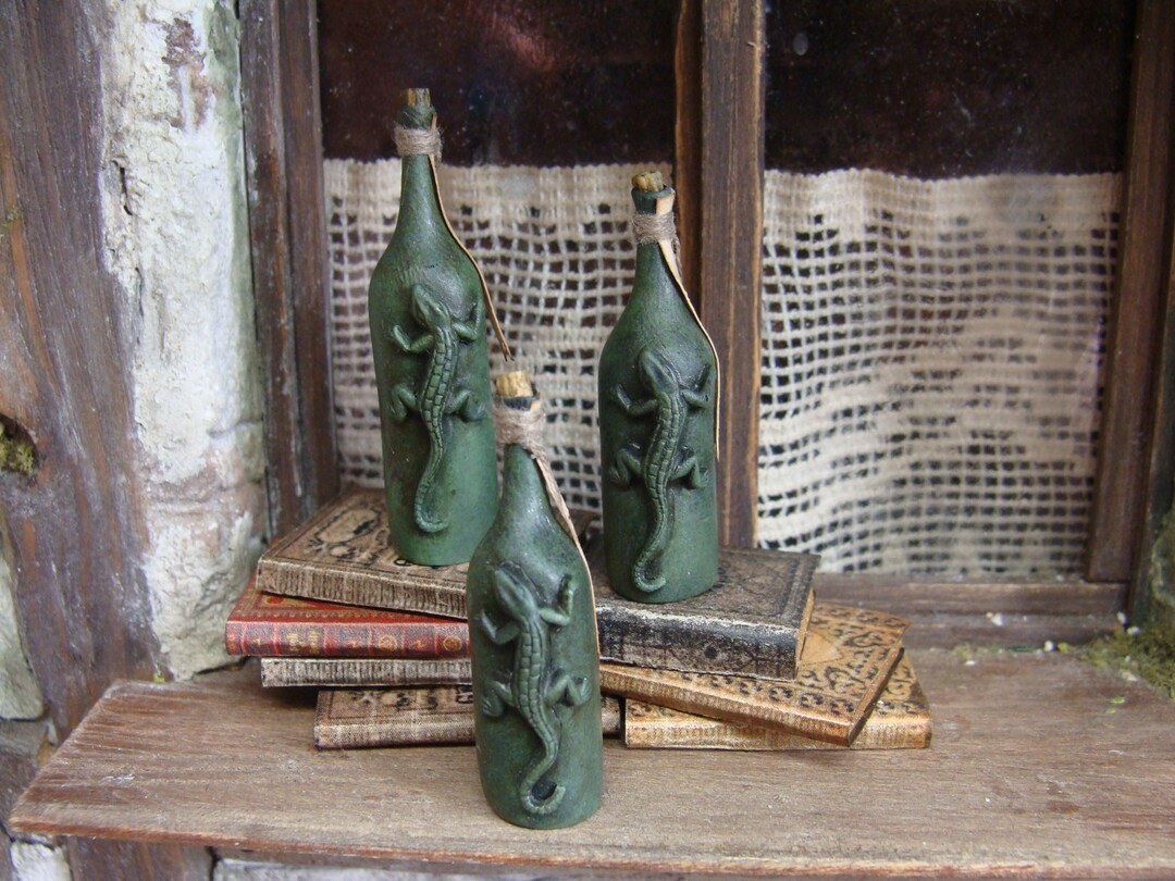 Potion Bottle lizard Extract 12th Scale - Etsy