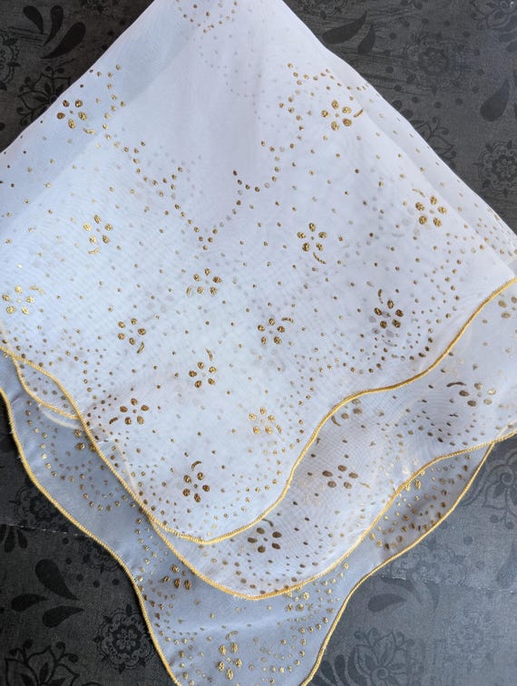 Vintage sheer gold speckled nylon handkerchief with f… - Gem