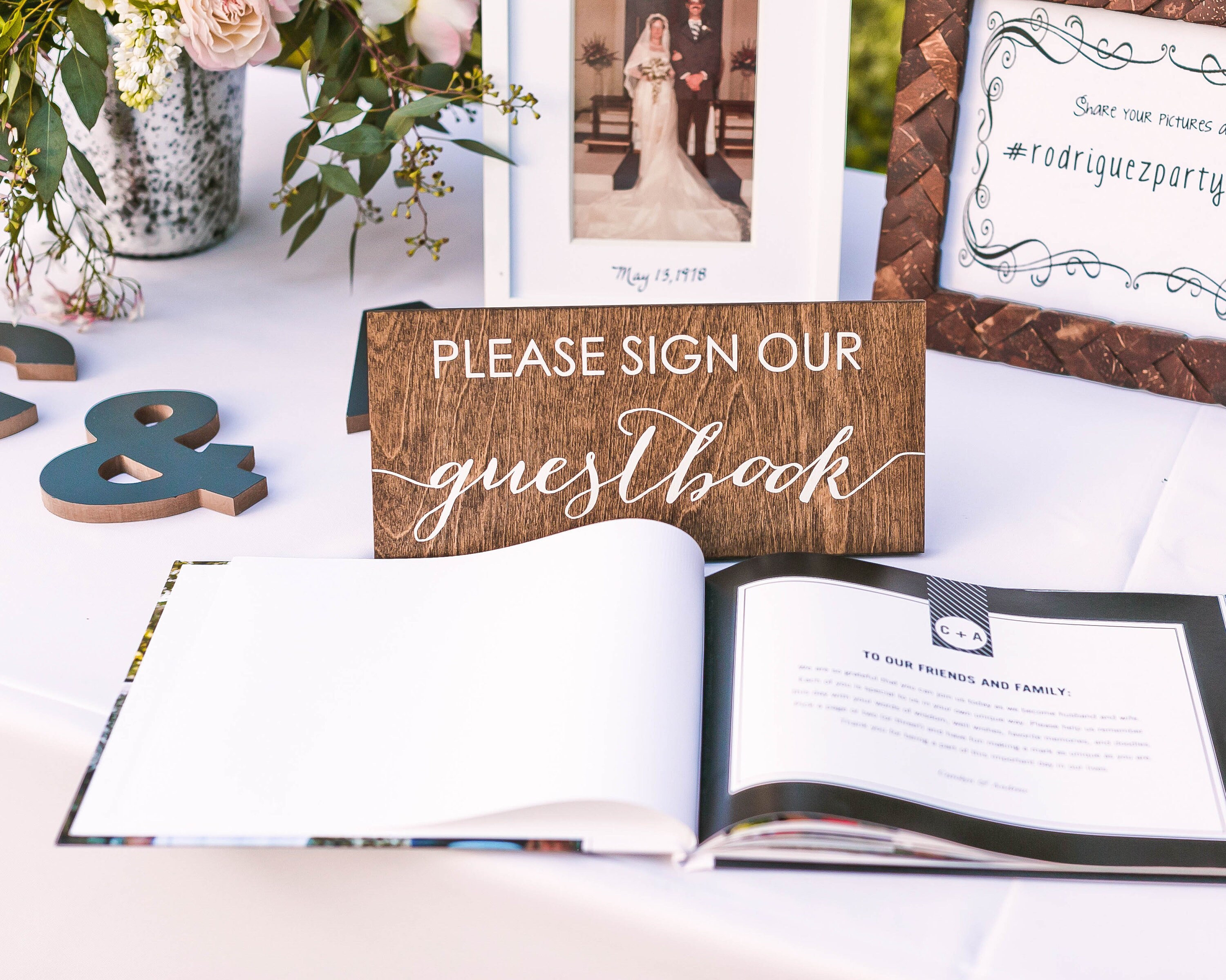 Wall Décor Please Sign Our Guestbook Guestbook Table Sign Wedding ...