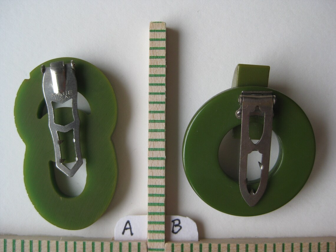 Each Bakelite Dress Clip Vintage Green Carved | Etsy