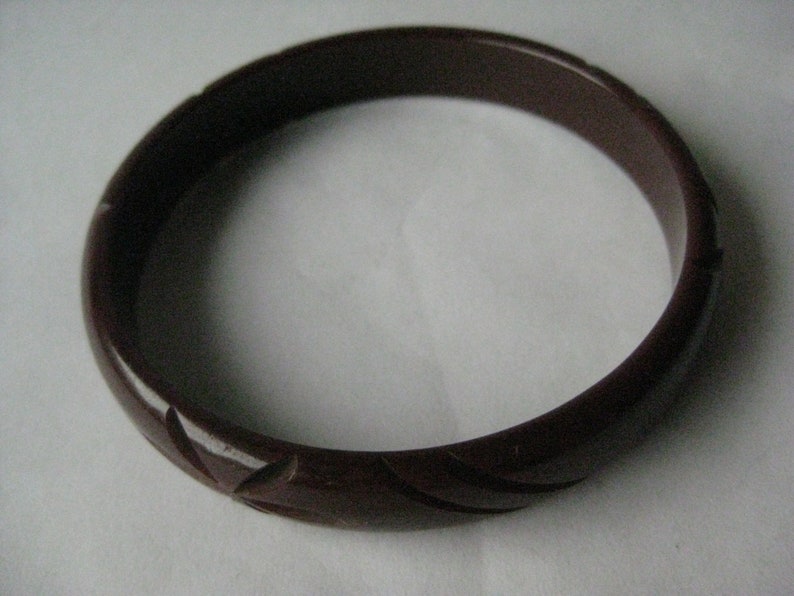 Bakelite Brown Carved Bracelet Bangle Vintage - Etsy