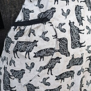 Barnyard Friends Mommy & Me Apron Set. Based on a Vintage 1940's ...