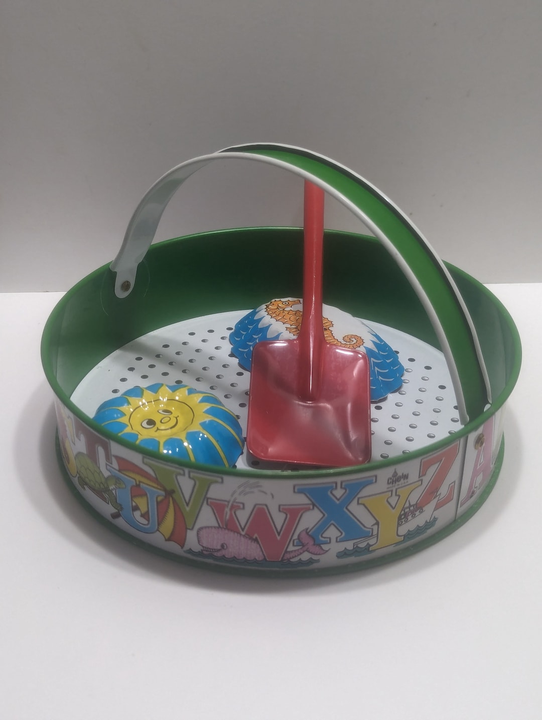 Vintage Tin Toy Sand Pail/sifter With Shovel and 2 Molds From J Chein ...