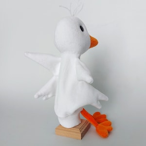 Lucy, the Goose - Hand Puppet - Etsy