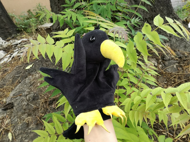 Sigmund the Crow - Hand Puppet - Etsy