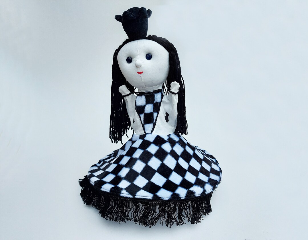 Seraphina, the Chess-queen - Hand Puppet - Etsy