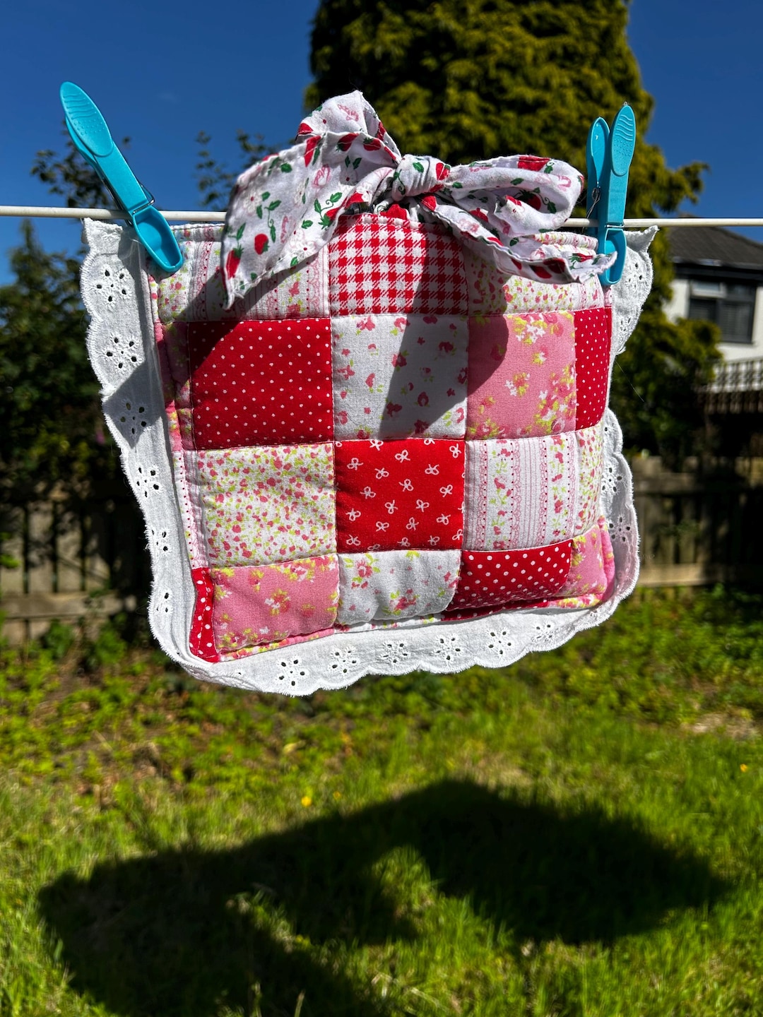 Quilted Patchwork Sleeve Organiser Bag With Bow Fasten and Lace Finish ...
