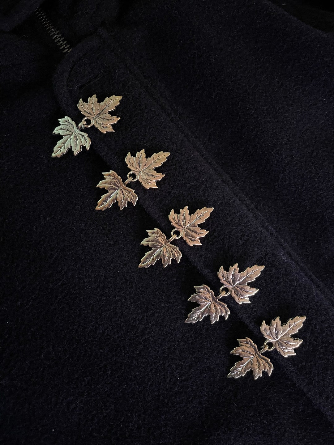 Leaves, Leaf 5 Cloak Clasp Sets in Silver or Gold - Etsy