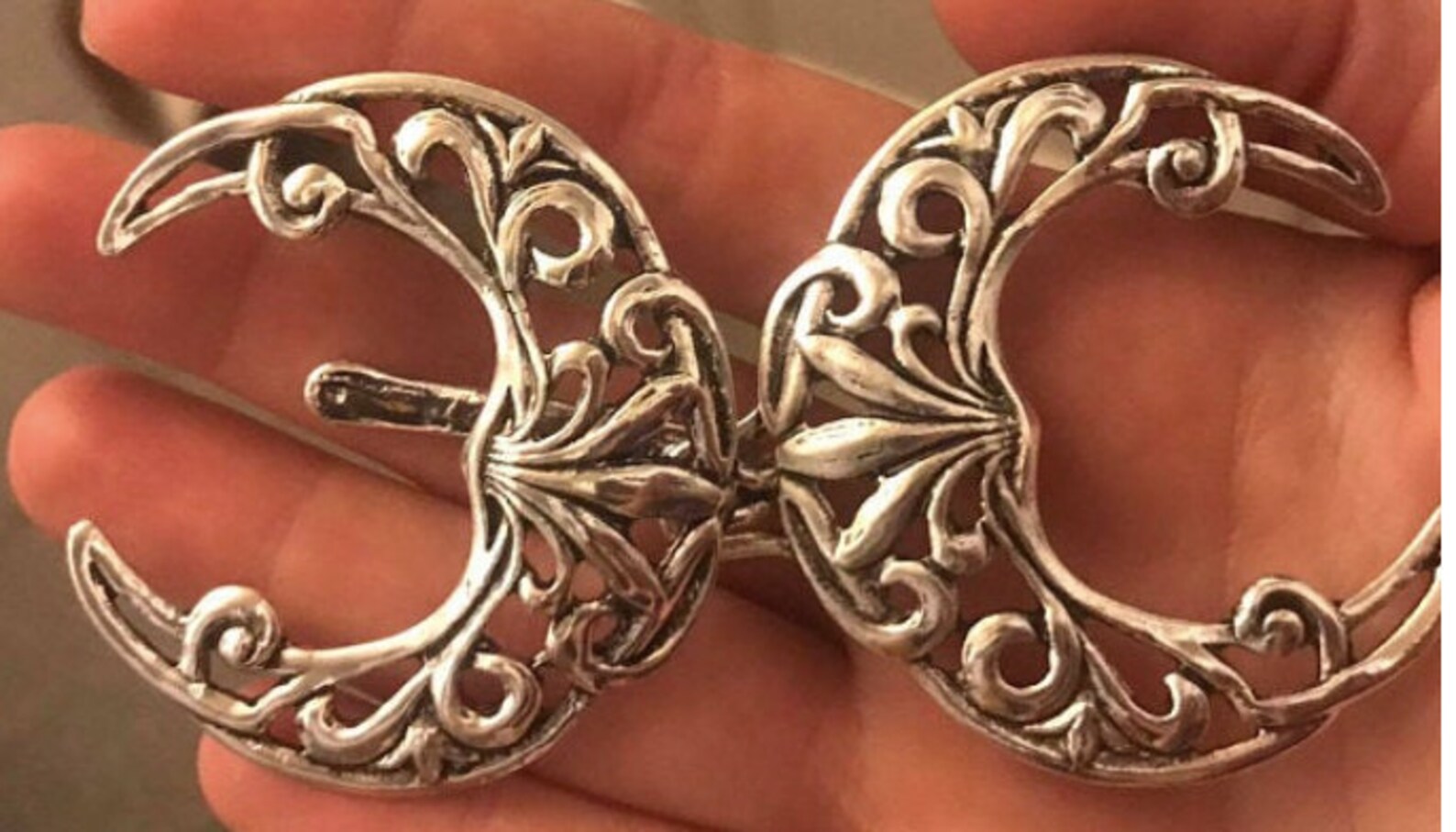 Moon Cloak Clasp Gold Fibula Cape Closure Penannular - Etsy Canada