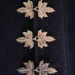 Leaves, Leaf 5 Cloak Clasp Sets in Silver or Gold - Etsy