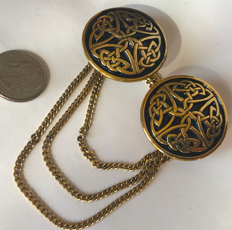 Celtic Cloak Clasp Gold Button Endless Chain. Cape Closure - Etsy