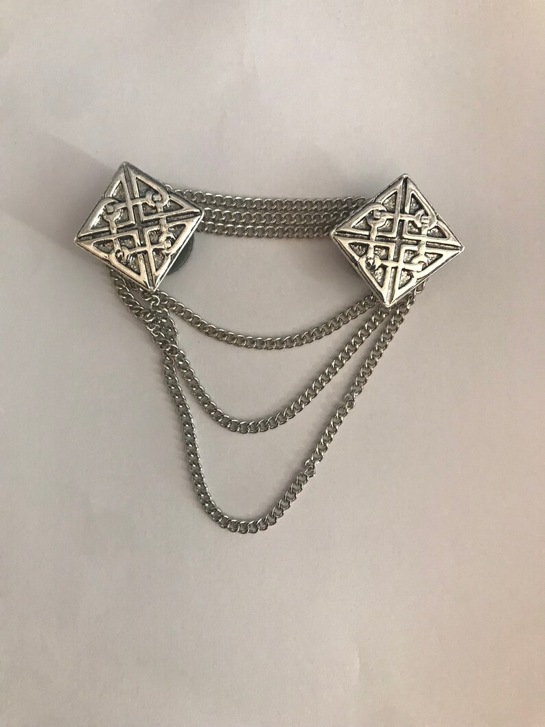 Celtic Cloak Clasp With Endless Chain Screw on Style - Etsy