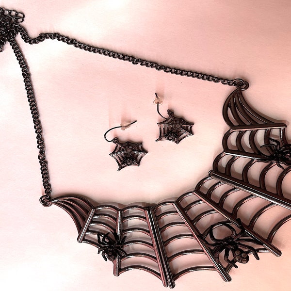Spider Web Necklace - Etsy