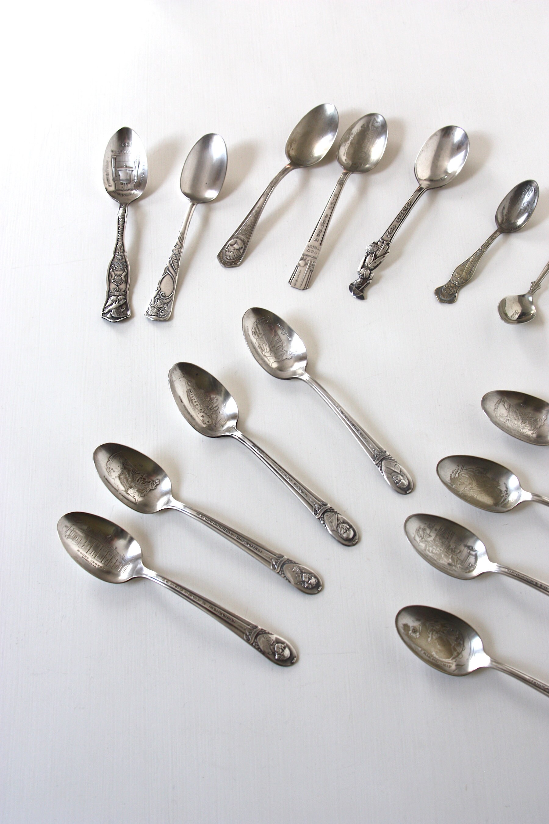 17 Commemorative Spoons Vintage Instant Collection - Etsy UK
