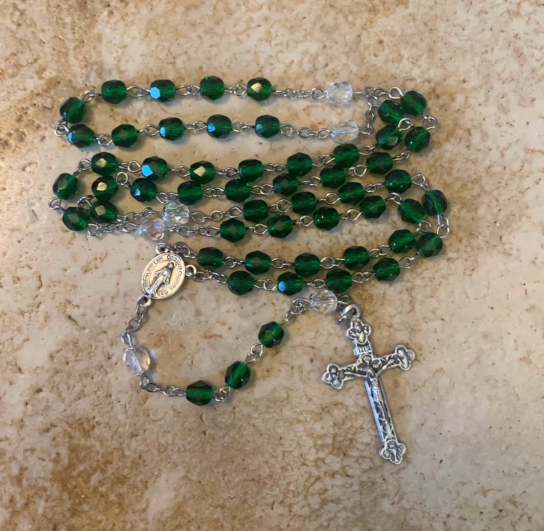 May/emerald Green Crystal Birthstone Rosary - Etsy