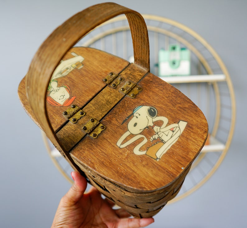 Vintage Snoopy Basket Bag/ Vintage Basket/ 1960s Handbag/ - Etsy